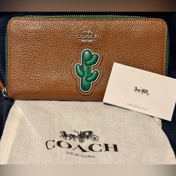 Coach | Bags | Coach Rare Cactus Greenwhite Desert Zipper Around Wallet ...
